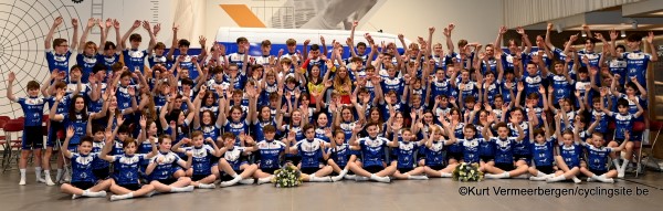 Ploegvoorstelling 2023 : Van Moer Logistics Cycling Team (foto's) | cyclingsite.be